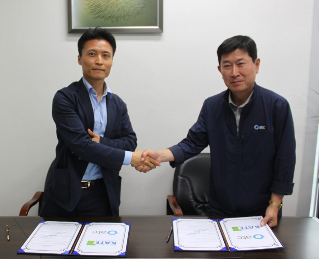 한국분석시험연구원 – OATC MOU 체결. 임상시험과 in vitro 시험 분야 공동 협력 – 한국분석시험연구원